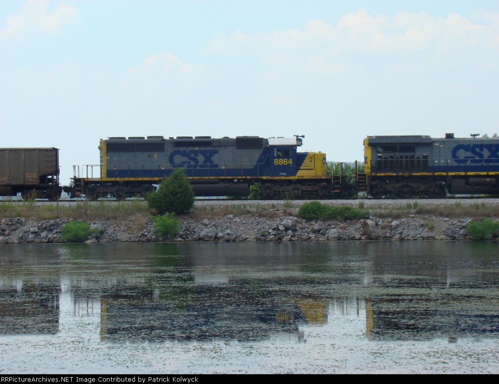 CSX 8864